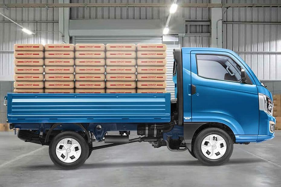Tata Intra V30 Price, Mileage, Loading Capacity & Specs